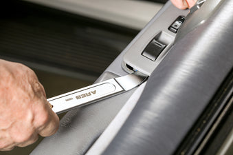 ARES 10099 - Compact Double End Metal Skin Wedge Prybar Tool — ARES ...